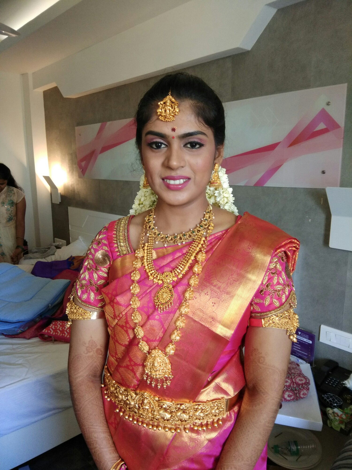 Bd Makeup Artist | Saubhaya Makeup
