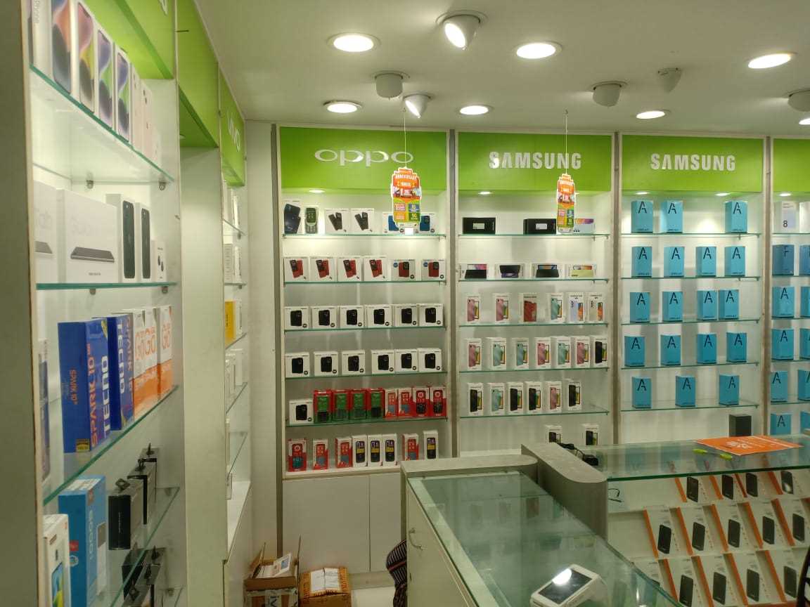 Poorvika Mobiles Hosur - Opp to Gowrishankar Hotel in Anna Nagar, Hosur ...