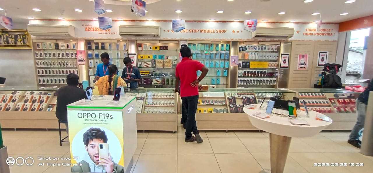 Poorvika Mobiles Kovilpatti in OPP:Old Bus Stand, Kovilpatti | Mobiles ...