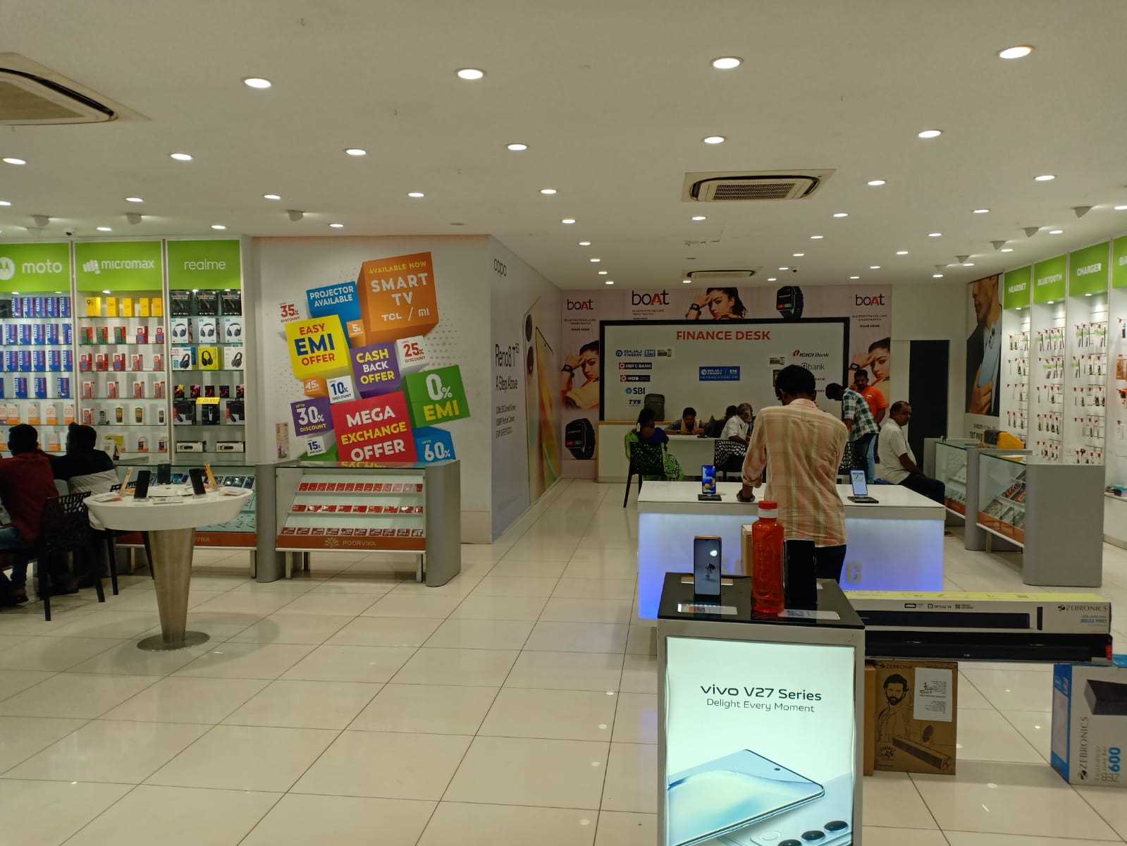 Poorvika Mobiles Avinashi in Opposite to New Bus Stand, Avinashi ...