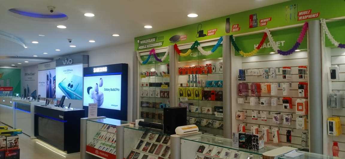 Poorvika Mobiles Karaikudi - Opp to Udhayam Hotel in Sekkalai Road ...